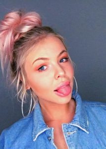 HunniBee ASMR Height, Weight, Age, Family, Facts, Boyfriend, Biography