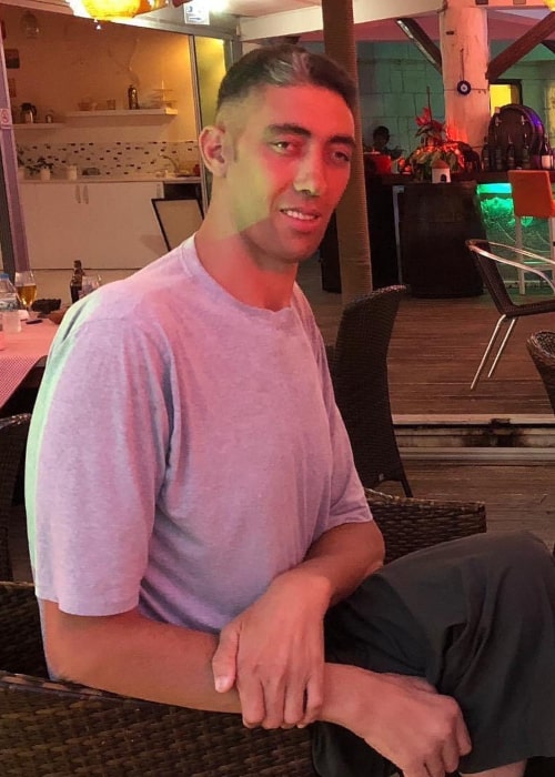 Sultan Kösen Height, Weight, Family, Facts, Spouse, Education, Biography