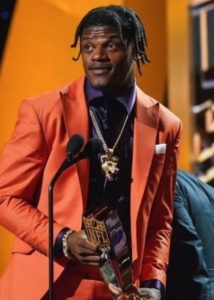 Lamar Jackson Height, Weight, Family, Girlfriend, Education, Biography