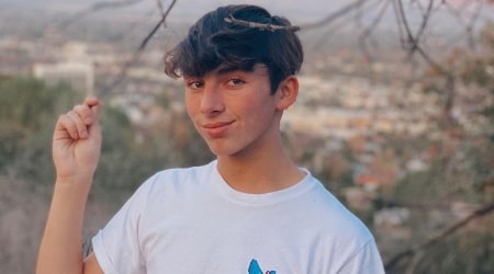 Donlad Dougher Height, Weight, Age, Girlfriend, Family, Facts, Biography