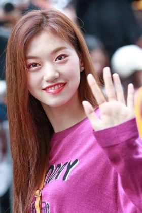 Kim Do-yeon (Singer) Height, Weight, Age, Facts, Biography, Family