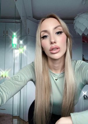 Sara Stankovic Height, Weight, Age, Boyfriend, Family, Facts, Biography