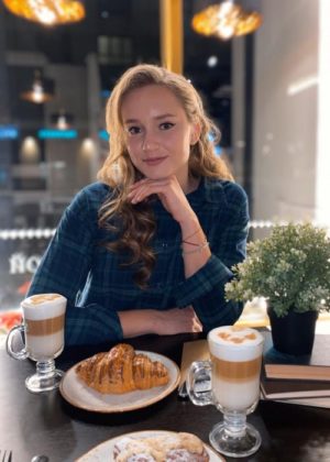 Elena Rybakina Height, Weight, Age, Family, Facts, Biography