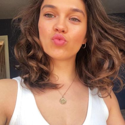 Sabrina Bartlett Height, Weight, Age, Boyfriend, Family, Facts, Biography