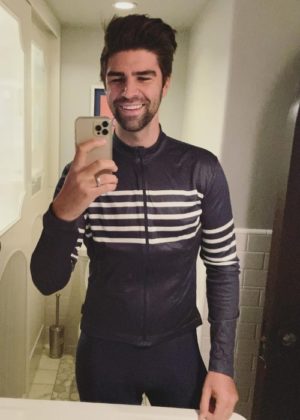 Justin Mikita Height, Weight, Age, Spouse, Biography, Family, Facts