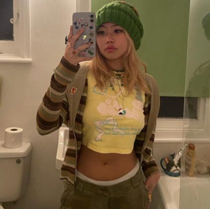 Beabadoobee Height, Weight, Age, Boyfriend, Family, Facts, Biography