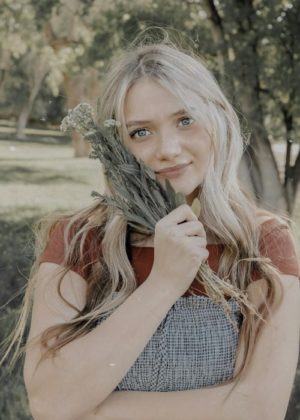 Jaine Nelson Height, Weight, Age, Boyfriend, Family, Facts, Biography