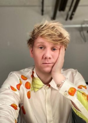 Josh Thomas Height, Weight, Age, Family, Facts, Education, Biography