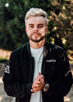 Matthew Haag Height, Weight, Family, Girlfriend, Education, Biography