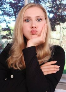 Gentle Whispering ASMR Height, Weight, Family, Spouse, Biography