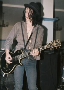 Izzy Stradlin Height, Weight, Family, Facts, Spouse, Education, Biography