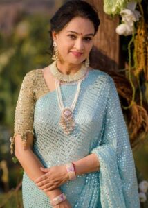 Padmini Kolhapure Height, Weight, Age, Family, Facts, Spouse, Biography