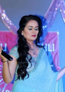 Padmini Kolhapure Height, Weight, Age, Family, Facts, Spouse, Biography