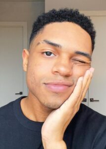 Roman Banks Height, Weight, Age, Girlfriend, Facts, Biography