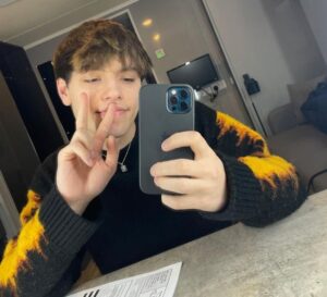 Max Harwood Height, Weight, Age, Boyfriend, Biography, Family, Facts