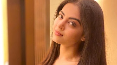 Roshni Sahota Height, Weight, Age, Boyfriend Biography, Family