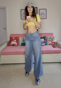 Shivya Pathania Height, Weight, Age, Boyfriend, Biography, Family