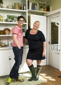 Susan Mikula Height, Weight, Family, Girlfriend, Education, Biography