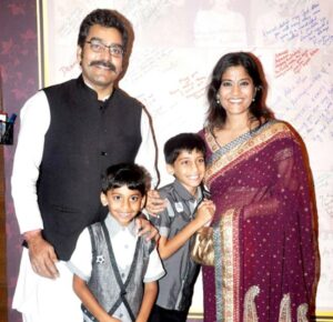 Ashutosh Rana Height, Weight, Age, Spouse, Biography, Family, Facts