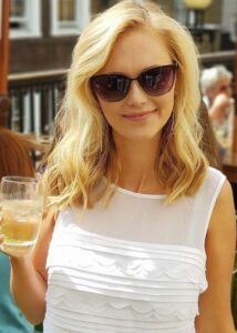 Jayne Wisener Height, Weight, Age, Spouse, Biography, Family