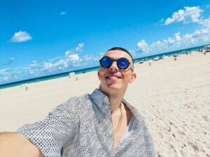 DJ Regard Height, Weight, Age, Girlfriend, Biography, Family, Facts