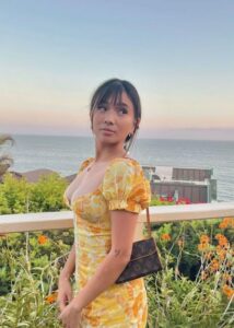 Niki (Singer) Height, Weight, Age, Facts, Education, Biography