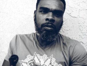 Bishop Lamont Height, Weight, Age, Girlfriend, Biography, Family