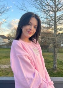 Cora Tilley Height, Weight, Age, Boyfriend, Family, Facts, Biography