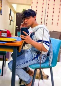 Utkarsh Gupta Height, Weight, Age, Girlfriend, Family, Facts, Biography