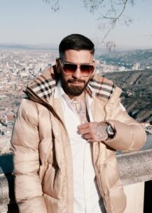 Ilia Topuria Height, Weight, Age, Family, Facts, Girlfriend, Biography