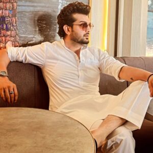 Yuvraj Hans Height, Weight, Age, Spouse, Biography, Family, Facts