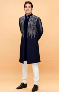 Akash Ambani Height, Weight, Age, Spouse, Biography, Family