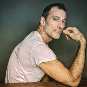 Mark Bennington Height, Weight, Age, Spouse, Biography, Family