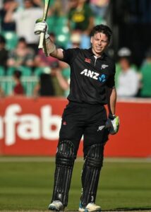 Michael Bracewell Height, Weight, Age, Family, Spouse, Biography