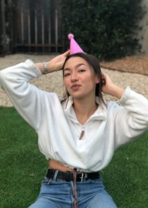 Minnie Mills Height, Weight, Age, Boyfriend, Family, Facts, Biography