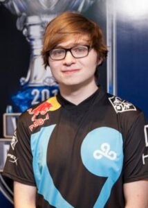 Sneaky (Gamer) Height, Weight, Age, Family, Facts, Girlfriend, Biography