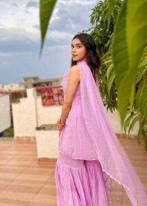 Eisha Singh Height, Weight, Age, Boyfriends, Biography, Facts