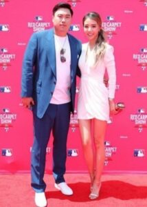 Hyun-jin Ryu Height, Weight, Family, Spouse, Education, Biography