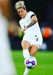 Millie Bright Height, Weight, Family, Facts, Education, Biography