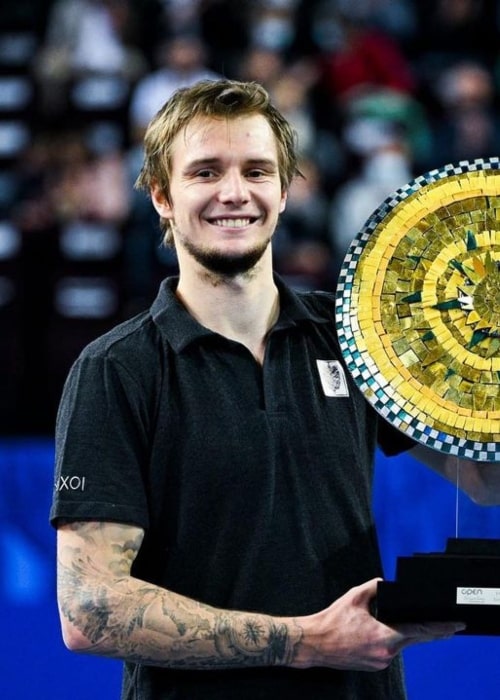 Alexander Bublik Height Weight Age Family Facts Biography Alexander Bublik Height Weight Age Family Facts Biography