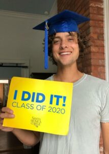 Douglas Smith Height, Weight, Age, Family, Biography, Facts