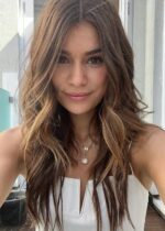 Sarah Tarleton Height, Weight, Age, Spouse, Facts, Biography