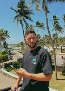 Wayne Parnell Height, Weight, Age, Spouse, Education, Biography