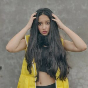 Deshna Dugad Height, Weight, Age, Boyfriend, Facts, Biography