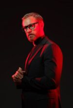 Devon Sawa Height, Weight, Age, Family, Biography, Facts