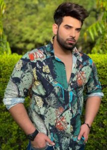 Paras Chhabra Height, Weight, Age, Family, Biography, Facts
