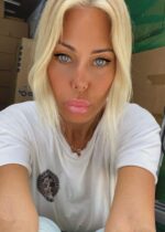 Shauna Sand Height, Weight, Age, Boyfriend, Facts, Biography