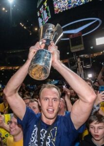 Luke Sikma Height, Weight, Family, Facts, Education, Biography