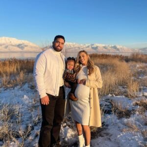 Manti Te'o Height, Weight, Age, Spouse, Facts, Biography