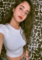 Deepthi Sunaina Height, Weight, Age, Boyfriend, Facts, Biography